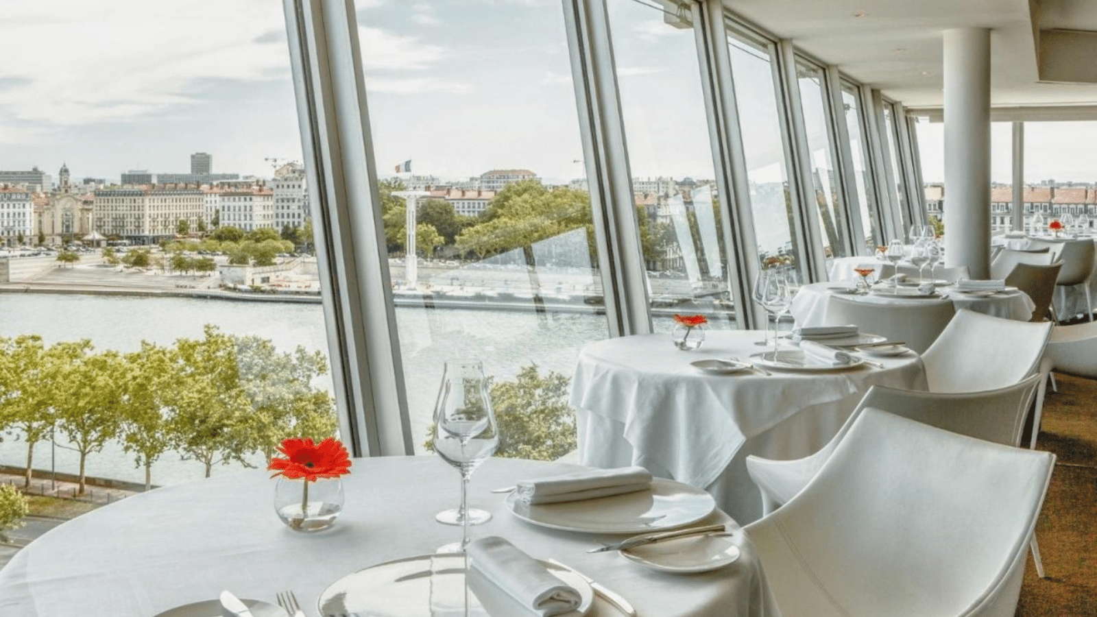 Hôtels 5 étoiles à Lyon : les plus beaux hôtels de luxe de la ville ...